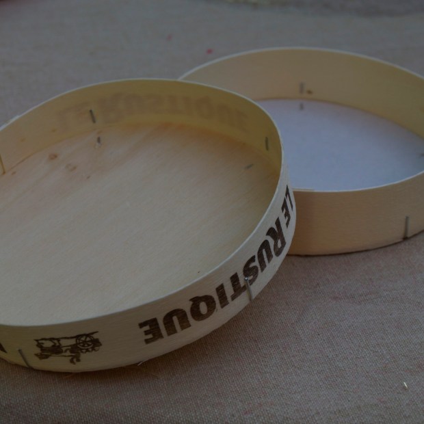 How to make an usherette hat | the secateur